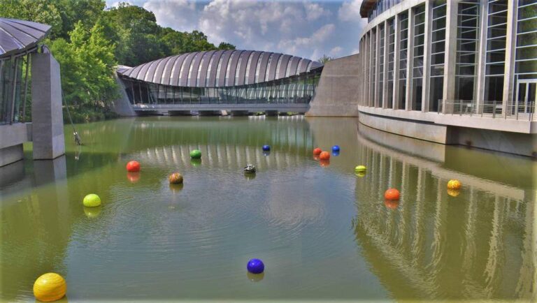 Embracing Nature - Crystal Bridges Museum Of American Art - Our ...