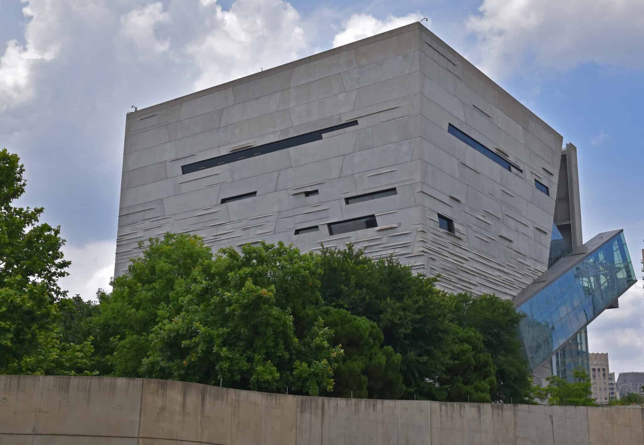 Perot Museum - A Walk On The Science Side - Our Changing Life
